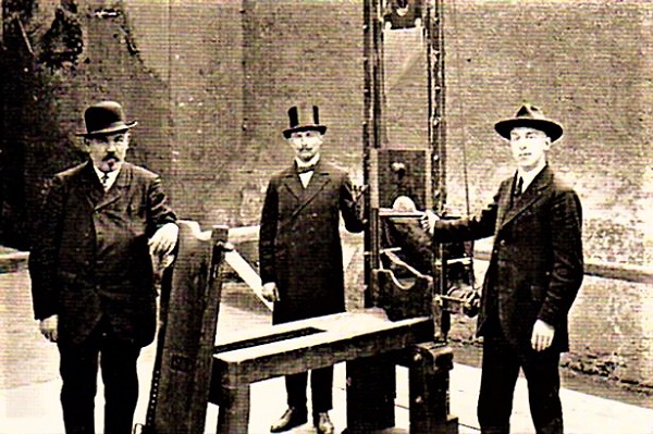 The Guillotine is the Worst Punishments in the French History - What ...